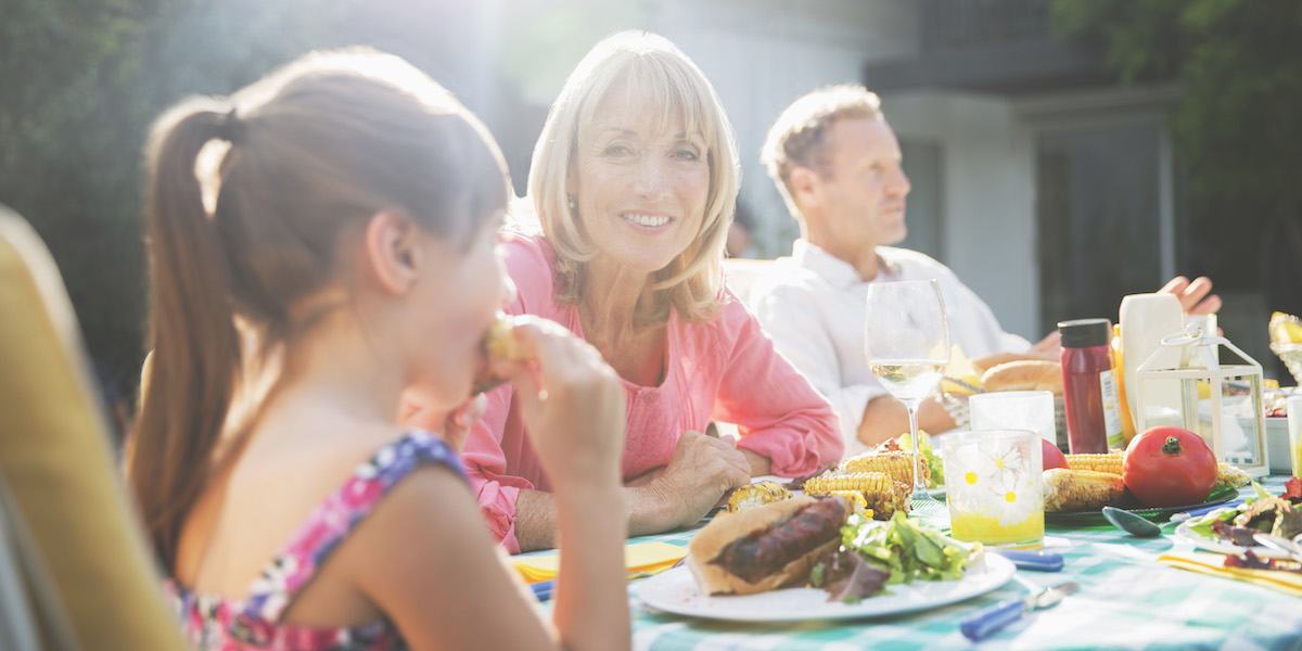 Dining Outdoors Tips for Summer Food Safety - Orlando Health - One of ...